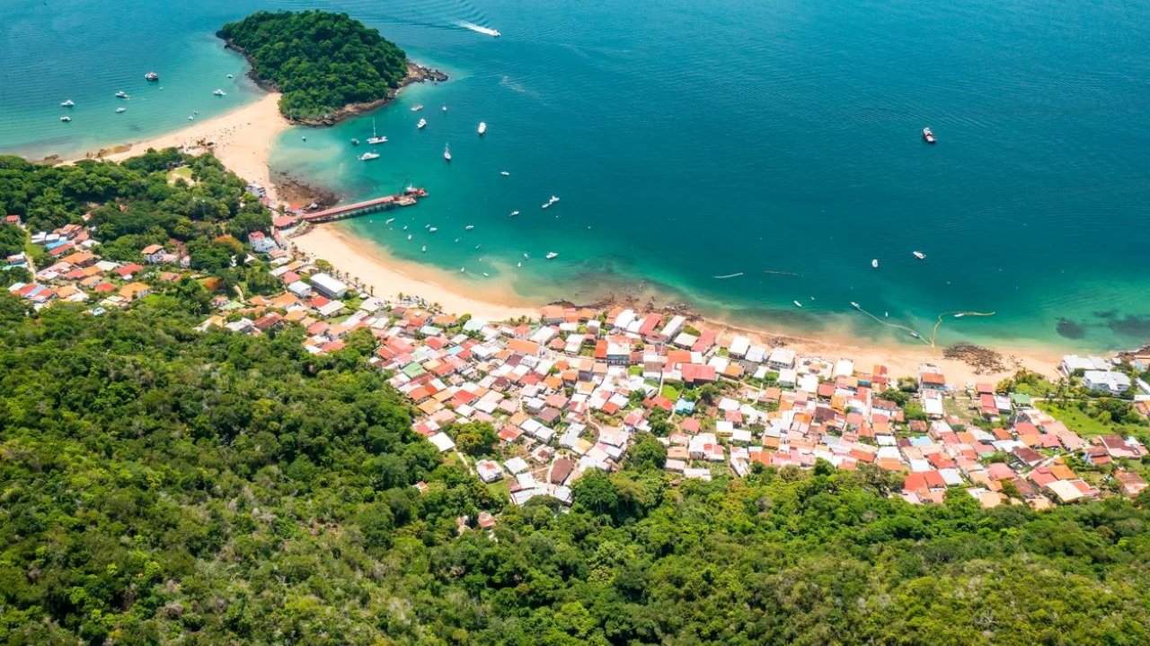 Taboga Island Day Pass from Panama City: Ferry, Beach & Lunch Included