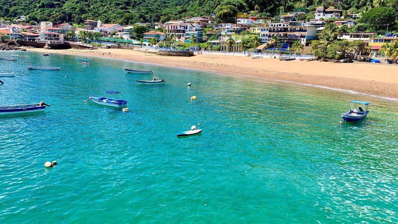 Taboga Island Day Pass from Panama City: Ferry, Beach & Lunch Included